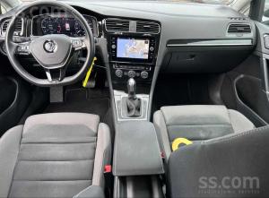 Pelēks Volkswagen Golf 2020 Rīga, ar dzinēja tilpumu 2.00 L un nobraukumu 154 tūkst. km par 14300 €, foto 3 vietnē AUTOMOTO.COM.LV