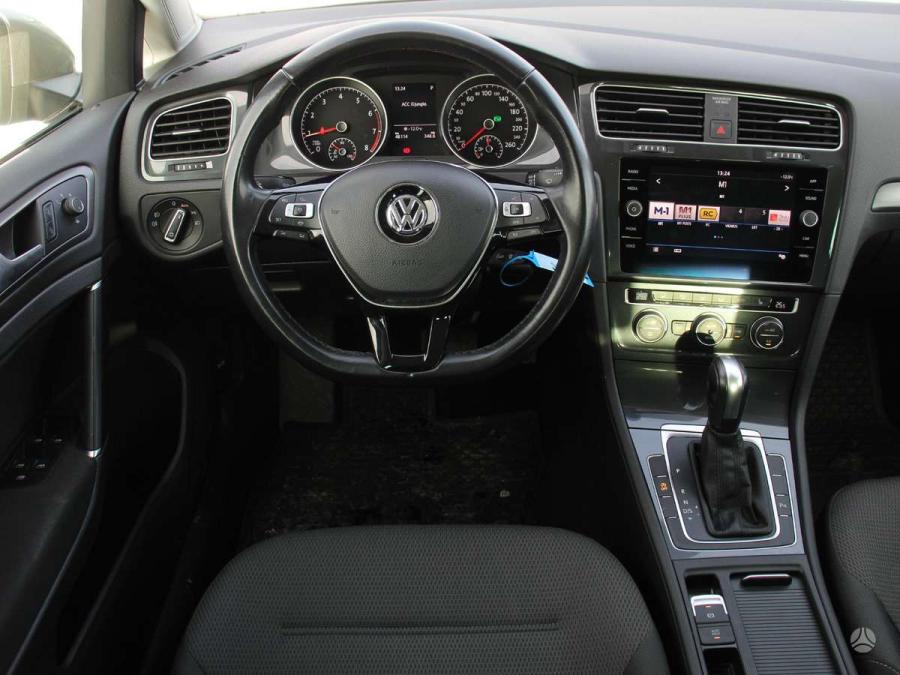 Pelēks Volkswagen Golf 2020 Viļņa, ar dzinēja tilpumu 1.50 L un nobraukumu 48 tūkst. km par 15250 €, foto 7 vietnē AUTOMOTO.COM.LV