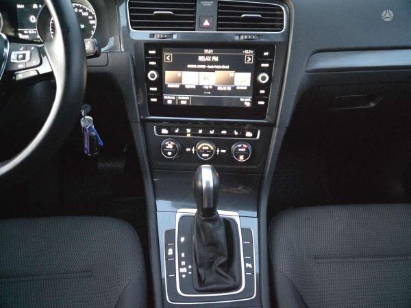 Pelēks Volkswagen Golf 2020 Klaipėda, ar dzinēja tilpumu 1.50 L un nobraukumu 165 tūkst. km par 12900 €, foto 11 vietnē AUTOMOTO.COM.LV