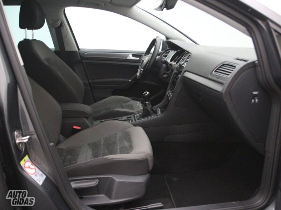 Grey Volkswagen Golf 2020 in Vilnius, with an engine capacity of 1.60 L and mileage of 202 thousand km for 11199 €, photo 14 on AUTOMOTO.COM.LV
