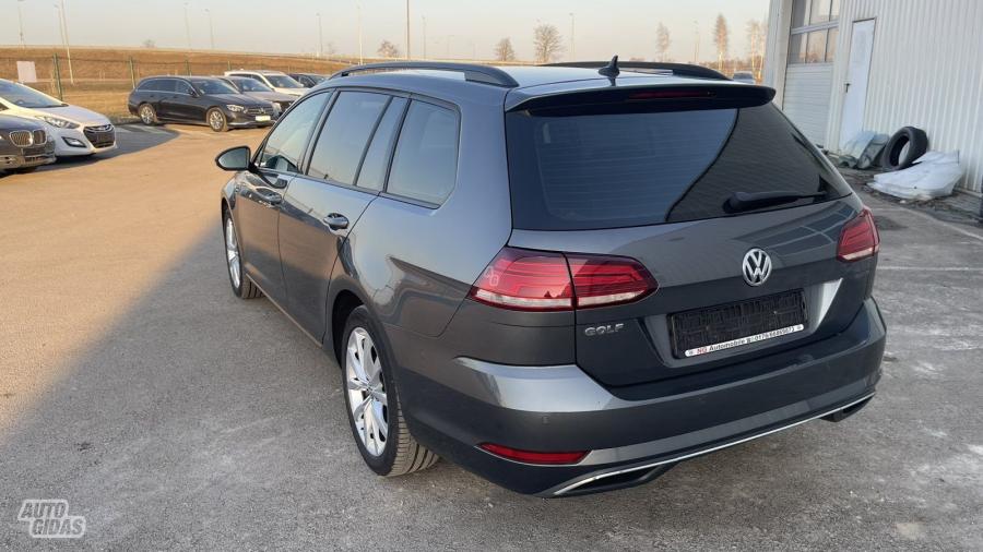 Grey Volkswagen Golf 2020 in Marijampole, with an engine capacity of 2.00 L and mileage of 298 thousand km for 10800 €, photo 8 on AUTOMOTO.COM.LV