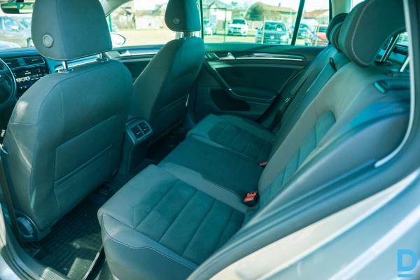 Pelēks Volkswagen Golf 2020 Liepāja, ar dzinēja tilpumu 2.00 L un nobraukumu 190 tūkst. km par 11700 €, foto 6 vietnē AUTOMOTO.COM.LV