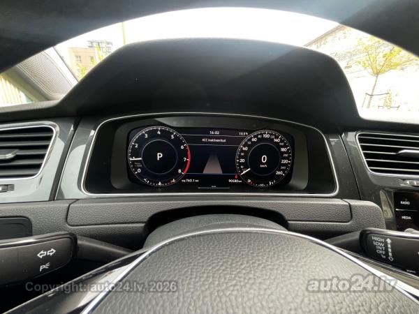 Grey Volkswagen Golf 2020 in Tallinn, with an engine capacity of 1.50 L and mileage of 91 thousand km for 15900 €, photo 9 on AUTOMOTO.COM.LV