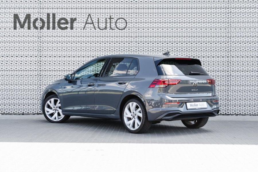 Pelēks Volkswagen Golf 2020 Mārupe, ar dzinēja tilpumu 2.00 L un nobraukumu 135 tūkst. km par 20450 €, foto 4 vietnē AUTOMOTO.COM.LV