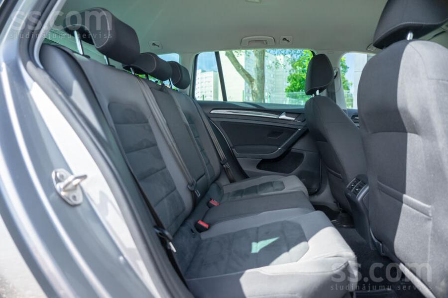 Pelēks Volkswagen Golf 2020 Liepāja, ar dzinēja tilpumu 2.00 L un nobraukumu 190 tūkst. km par 11700 €, foto 14 vietnē AUTOMOTO.COM.LV