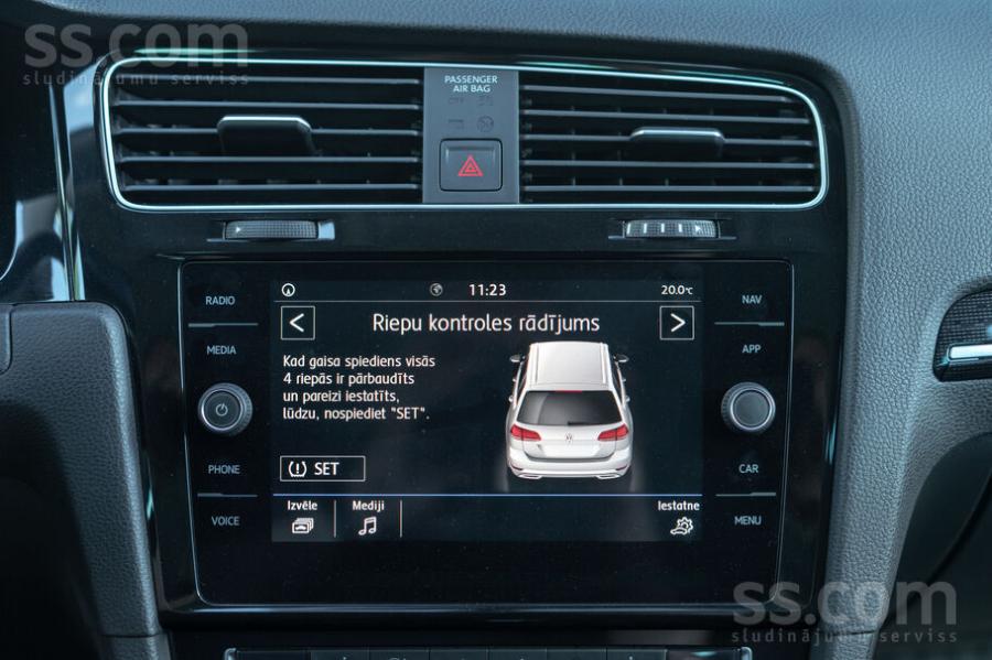 Pelēks Volkswagen Golf 2020 Liepāja, ar dzinēja tilpumu 2.00 L un nobraukumu 190 tūkst. km par 11700 €, foto 21 vietnē AUTOMOTO.COM.LV
