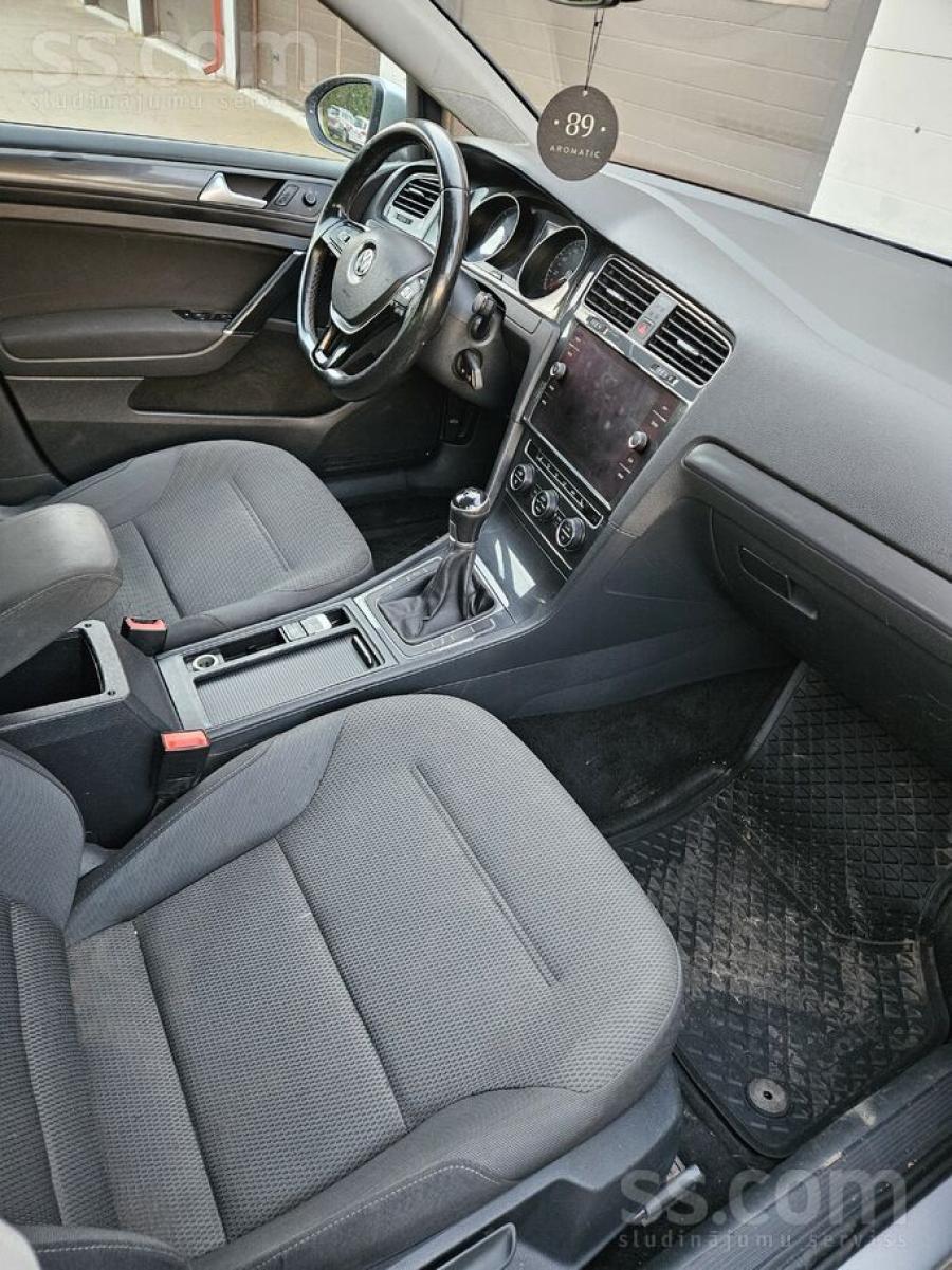 Pelēks Volkswagen Golf 2020 Valmiera, ar dzinēja tilpumu 1.60 L un nobraukumu 0 tūkst. km par 7200 €, foto 20 vietnē AUTOMOTO.COM.LV