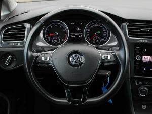 Pelēks Volkswagen Golf 2020 Viļņa, ar dzinēja tilpumu 1.50 L un nobraukumu 124 tūkst. km par 13350 €, foto 7 vietnē AUTOMOTO.COM.LV