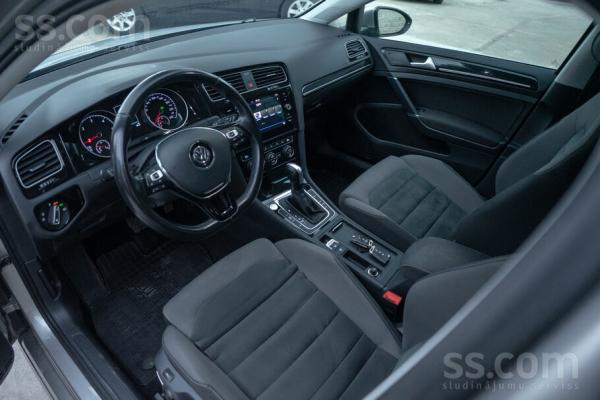Pelēks Volkswagen Golf 2020 Liepāja, ar dzinēja tilpumu 2.00 L un nobraukumu 190 tūkst. km par 10700 €, foto 8 vietnē AUTOMOTO.COM.LV