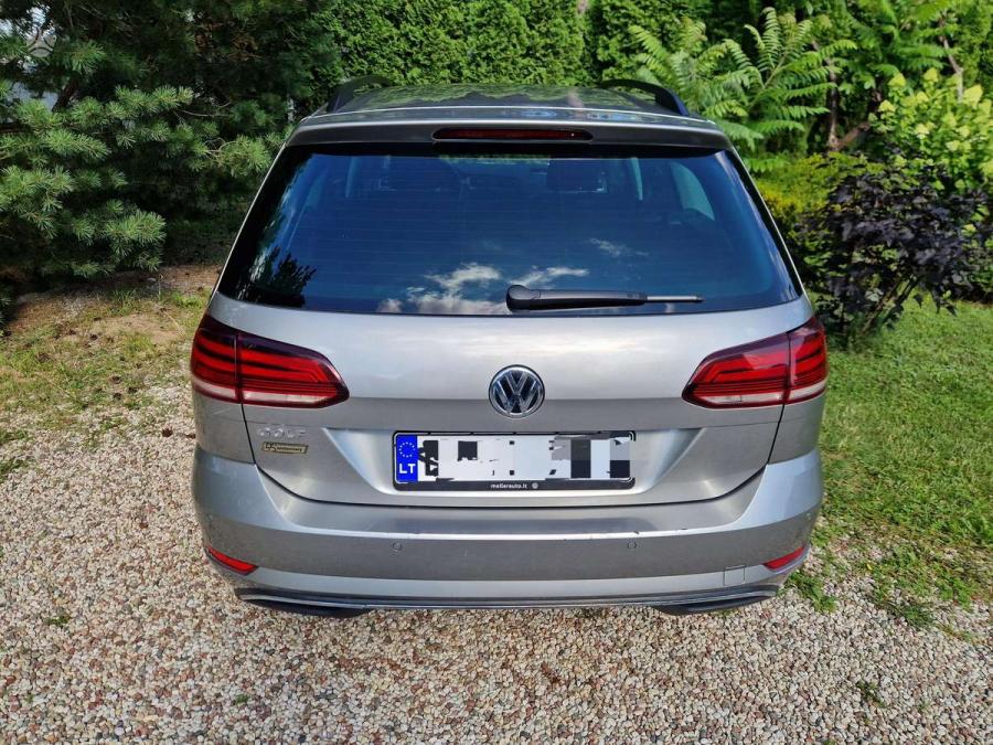 Grey Volkswagen Golf 2020 in Alytus, with an engine capacity of 1.50 L and mileage of 180 thousand km for 6500 €, photo 8 on AUTOMOTO.COM.LV