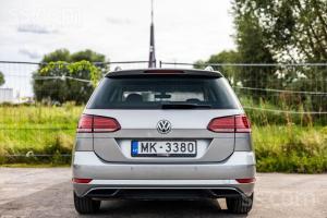 Grey Volkswagen Golf 2020 in Riga, with an engine capacity of 1.50 L and mileage of 176 thousand km for 11990 €, photo 9 on AUTOMOTO.COM.LV