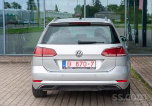 Pelēks Volkswagen Golf 2020 Cēsis, ar dzinēja tilpumu 2.00 L un nobraukumu 207 tūkst. km par 11750 €, foto 6 vietnē AUTOMOTO.COM.LV