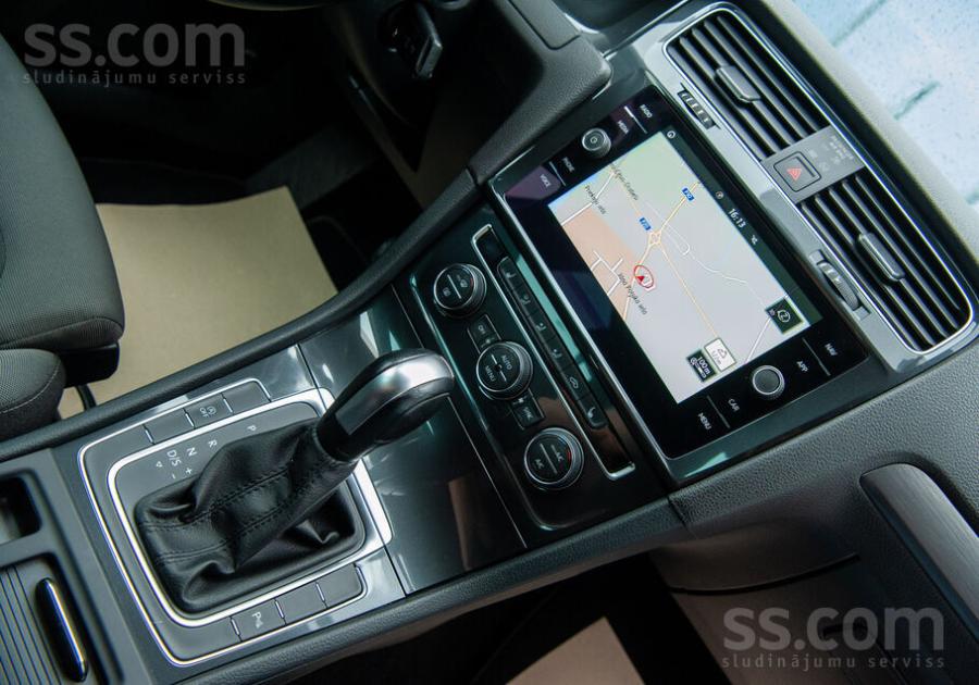 Pelēks Volkswagen Golf 2020 Cēsis, ar dzinēja tilpumu 2.00 L un nobraukumu 207 tūkst. km par 11750 €, foto 22 vietnē AUTOMOTO.COM.LV