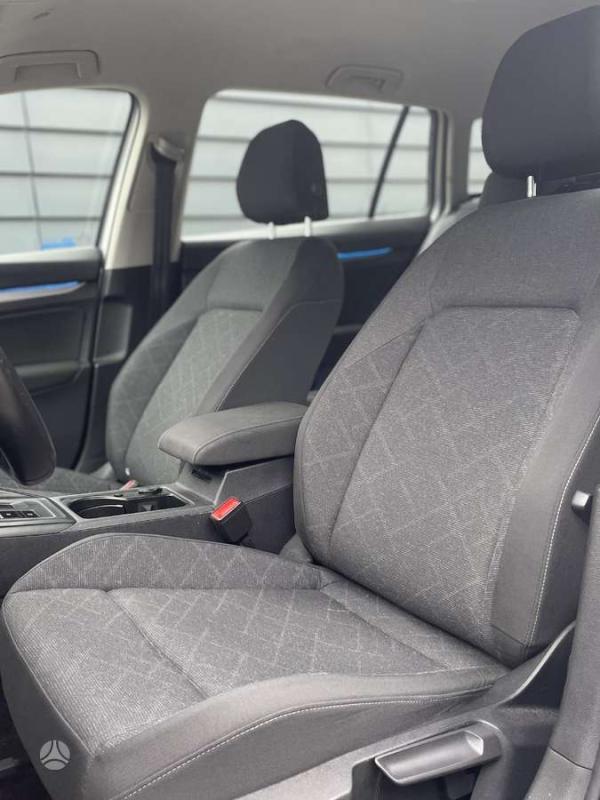 Pelēks Volkswagen Golf 2021 Viļņa, ar dzinēja tilpumu 1.50 L un nobraukumu 117 tūkst. km par 17667 €, foto 11 vietnē AUTOMOTO.COM.LV