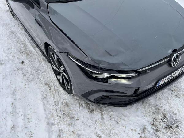 Pelēks Volkswagen Golf 2021 Kauņa, ar dzinēja tilpumu 1.50 L un nobraukumu 67 tūkst. km par 11400 €, foto 6 vietnē AUTOMOTO.COM.LV