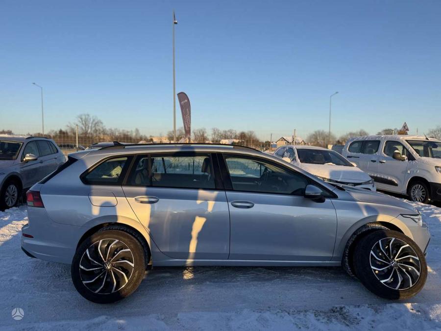 Grey Volkswagen Golf 2021 in Vilnius, with an engine capacity of 1.97 L and mileage of 190 thousand km for 13800 €, photo 6 on AUTOMOTO.COM.LV