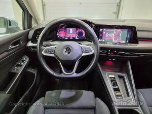 Grey Volkswagen Golf 2021 in Haapsalu, with an engine capacity of 1.50 L and mileage of 124 thousand km for 18499 €, photo 12 on AUTOMOTO.COM.LV