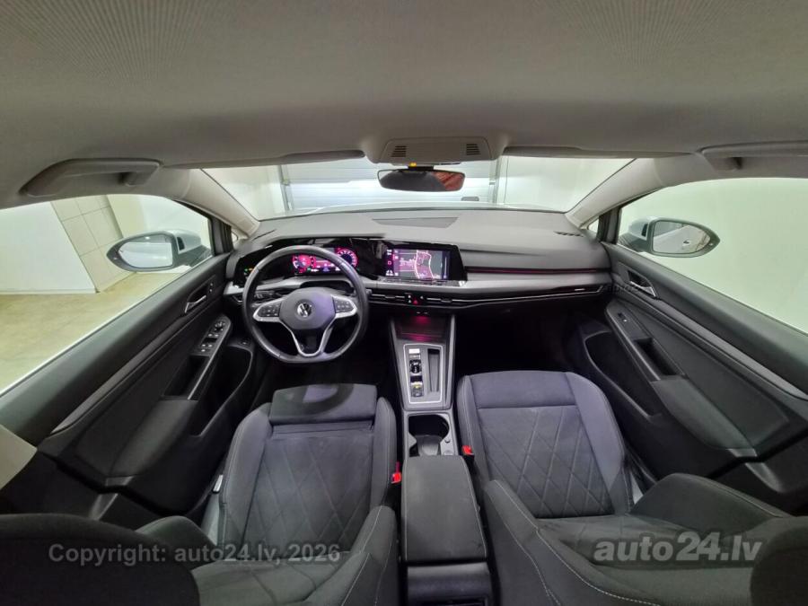 Grey Volkswagen Golf 2021 in Haapsalu, with an engine capacity of 1.50 L and mileage of 124 thousand km for 18499 €, photo 19 on AUTOMOTO.COM.LV