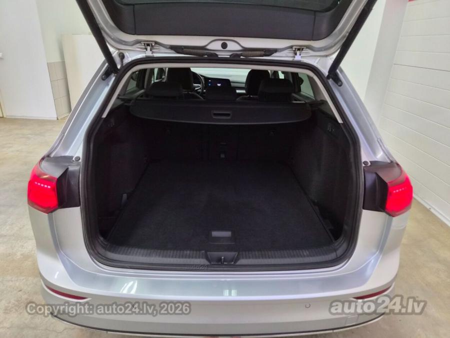 Grey Volkswagen Golf 2021 in Haapsalu, with an engine capacity of 1.50 L and mileage of 124 thousand km for 18499 €, photo 25 on AUTOMOTO.COM.LV