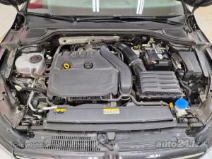 Grey Volkswagen Golf 2021 in Haapsalu, with an engine capacity of 1.50 L and mileage of 124 thousand km for 18499 €, photo 29 on AUTOMOTO.COM.LV