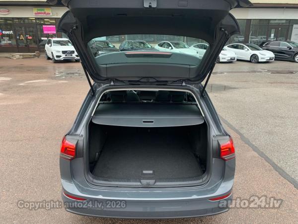 Grey Volkswagen Golf 2021 in Tallinn, with an engine capacity of 1.50 L and mileage of 53 thousand km for 19500 €, photo 9 on AUTOMOTO.COM.LV