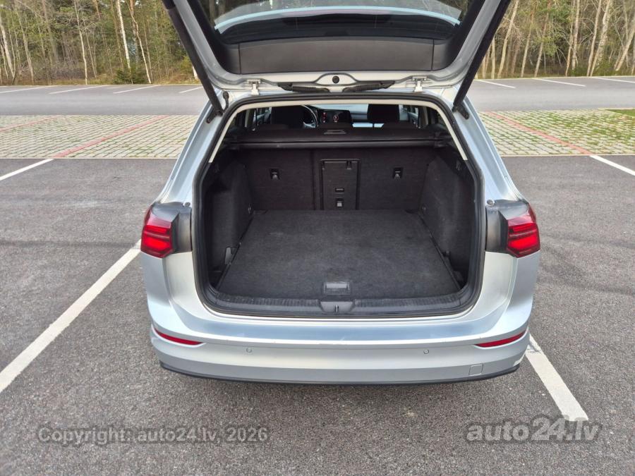 Grey Volkswagen Golf 2021 in Tallinn, with an engine capacity of 2.00 L and mileage of 175 thousand km for 16740 €, photo 9 on AUTOMOTO.COM.LV