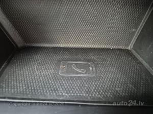 Grey Volkswagen Golf 2021 in Tallinn, with an engine capacity of 2.00 L and mileage of 175 thousand km for 16740 €, photo 11 on AUTOMOTO.COM.LV