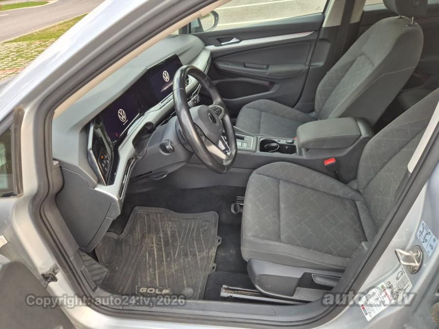 Grey Volkswagen Golf 2021 in Tallinn, with an engine capacity of 2.00 L and mileage of 175 thousand km for 16740 €, photo 18 on AUTOMOTO.COM.LV