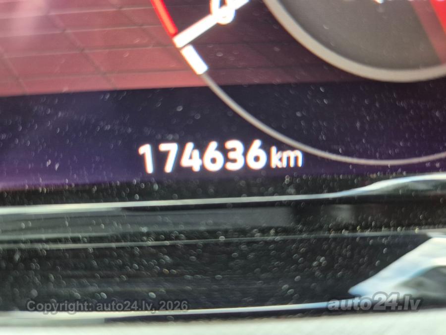 Grey Volkswagen Golf 2021 in Tallinn, with an engine capacity of 2.00 L and mileage of 175 thousand km for 16740 €, photo 24 on AUTOMOTO.COM.LV