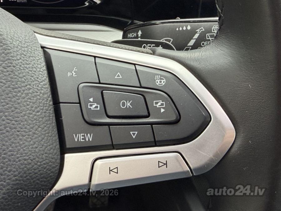 Pelēks Volkswagen Golf 2021 Pērnava, ar dzinēja tilpumu 2.00 L un nobraukumu 85 tūkst. km par 19900 €, foto 19 vietnē AUTOMOTO.COM.LV
