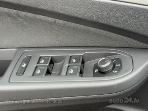 Pelēks Volkswagen Golf 2021 Pērnava, ar dzinēja tilpumu 2.00 L un nobraukumu 85 tūkst. km par 19900 €, foto 20 vietnē AUTOMOTO.COM.LV