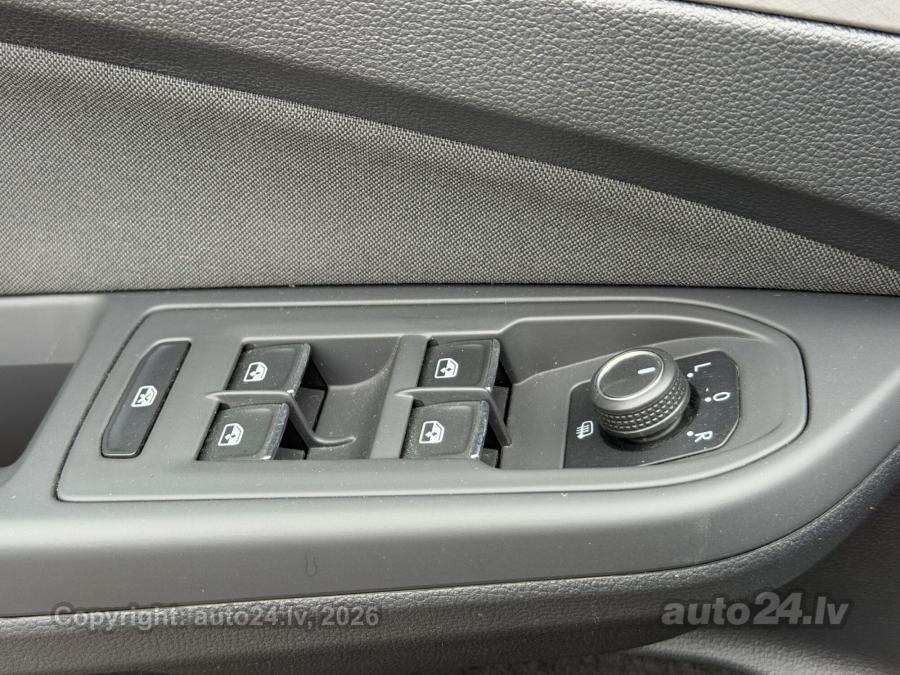 Pelēks Volkswagen Golf 2021 Pērnava, ar dzinēja tilpumu 2.00 L un nobraukumu 85 tūkst. km par 19900 €, foto 20 vietnē AUTOMOTO.COM.LV
