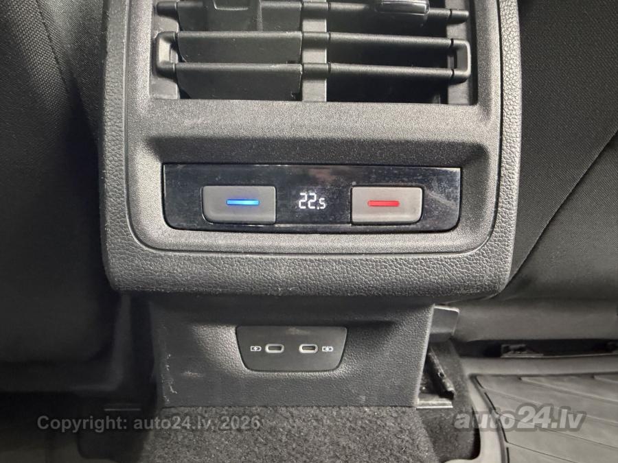 Pelēks Volkswagen Golf 2021 Pērnava, ar dzinēja tilpumu 2.00 L un nobraukumu 85 tūkst. km par 19900 €, foto 22 vietnē AUTOMOTO.COM.LV
