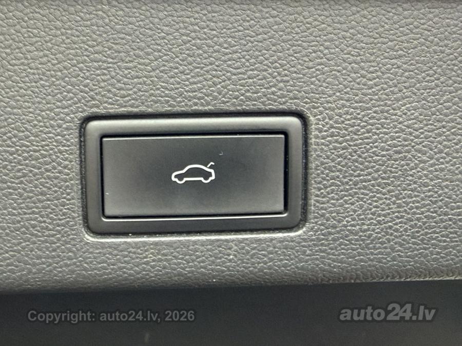 Pelēks Volkswagen Golf 2021 Pērnava, ar dzinēja tilpumu 2.00 L un nobraukumu 85 tūkst. km par 19900 €, foto 24 vietnē AUTOMOTO.COM.LV