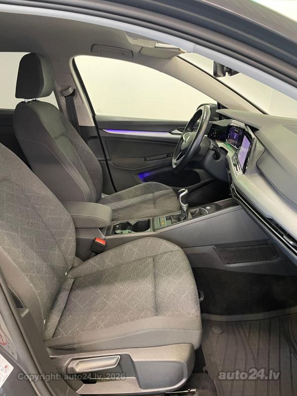 Pelēks Volkswagen Golf 2021 Tallina, ar dzinēja tilpumu 1.50 L un nobraukumu 85 tūkst. km par 15990 €, foto 8 vietnē AUTOMOTO.COM.LV