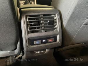Grey Volkswagen Golf 2021 in Tallinn, with an engine capacity of 1.50 L and mileage of 85 thousand km for 15990 €, photo 16 on AUTOMOTO.COM.LV