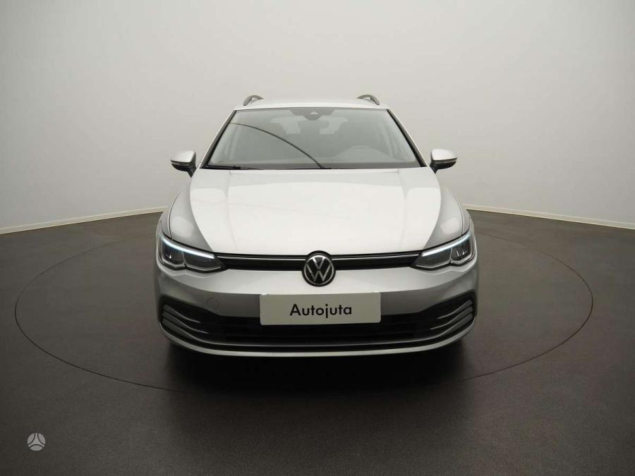 Grey Volkswagen Golf 2021 in Vilnius, with an engine capacity of 1.50 L and mileage of 137 thousand km for 14900 €, photo 3 on AUTOMOTO.COM.LV