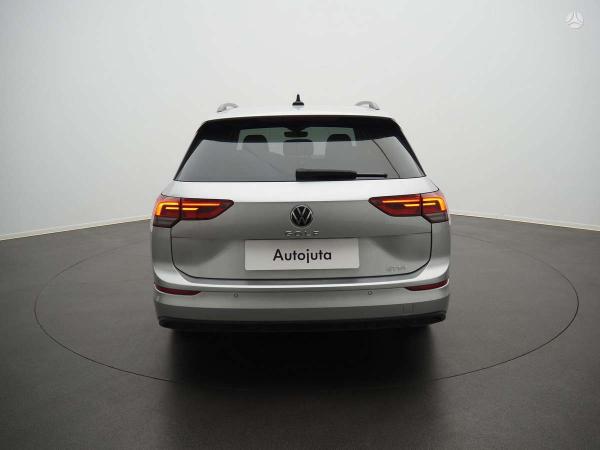 Grey Volkswagen Golf 2021 in Vilnius, with an engine capacity of 1.50 L and mileage of 137 thousand km for 14900 €, photo 5 on AUTOMOTO.COM.LV