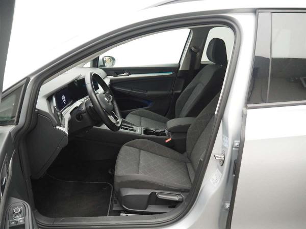 Grey Volkswagen Golf 2021 in Vilnius, with an engine capacity of 1.50 L and mileage of 137 thousand km for 14900 €, photo 8 on AUTOMOTO.COM.LV