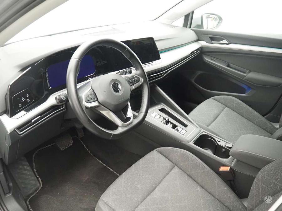 Grey Volkswagen Golf 2021 in Vilnius, with an engine capacity of 1.50 L and mileage of 137 thousand km for 14900 €, photo 11 on AUTOMOTO.COM.LV