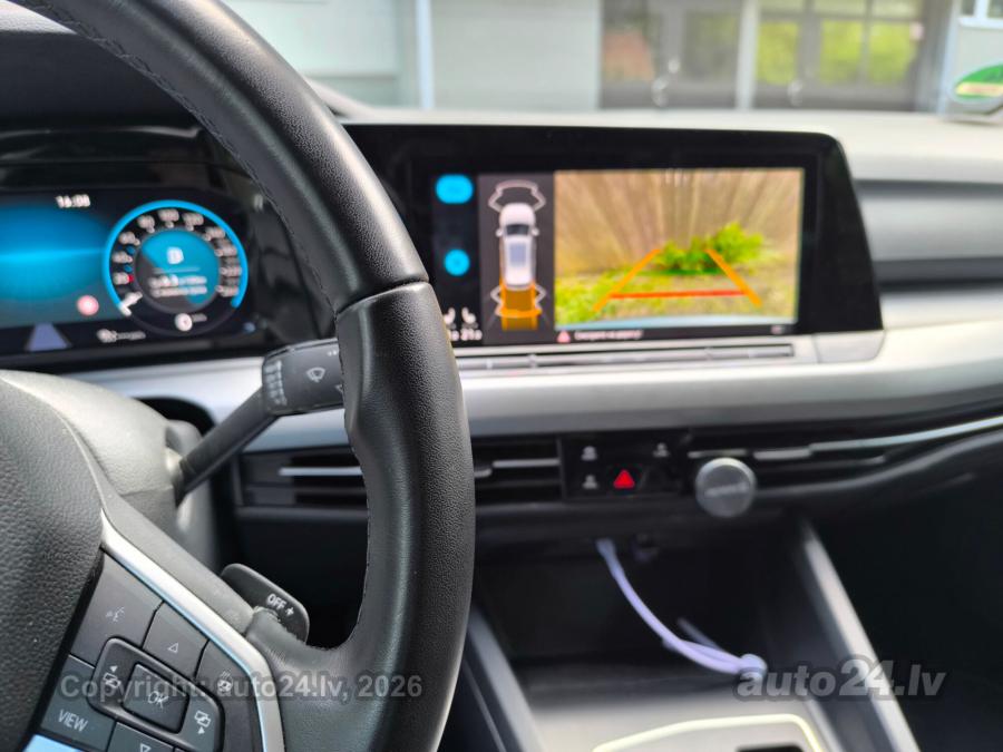Grey Volkswagen Golf 2021 in Tallinn, with an engine capacity of 2.00 L and mileage of 185 thousand km for 16500 €, photo 13 on AUTOMOTO.COM.LV