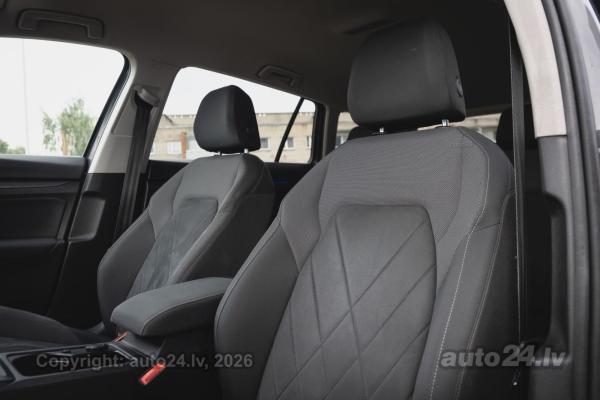 Grey Volkswagen Golf 2021 in Tartu, with an engine capacity of 1.50 L and mileage of 185 thousand km for 14549 €, photo 9 on AUTOMOTO.COM.LV