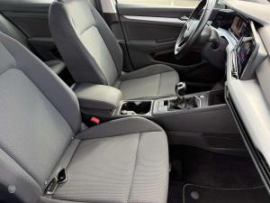 Pelēks Volkswagen Golf 2021 Viļņa, ar dzinēja tilpumu 1.97 L un nobraukumu 162 tūkst. km par 12999 €, foto 20 vietnē AUTOMOTO.COM.LV