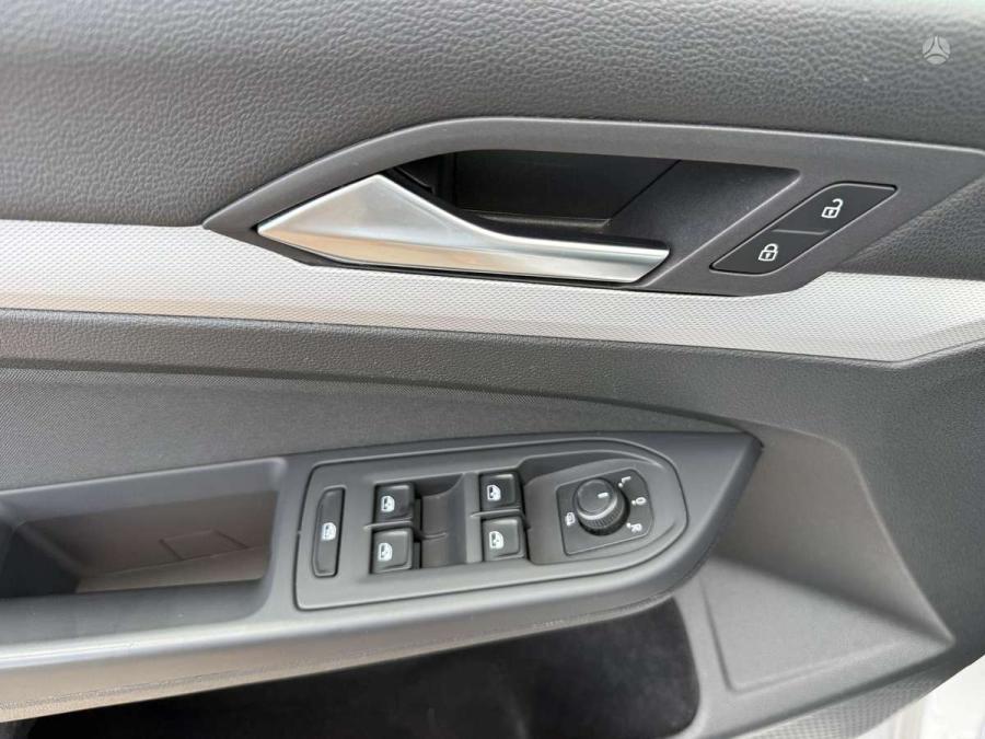 Pelēks Volkswagen Golf 2021 Viļņa, ar dzinēja tilpumu 1.97 L un nobraukumu 162 tūkst. km par 12999 €, foto 25 vietnē AUTOMOTO.COM.LV