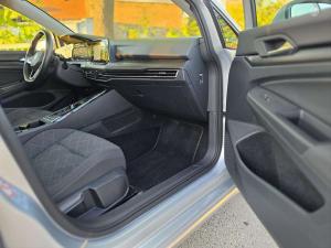 Pelēks Volkswagen Golf 2021 Viļņa, ar dzinēja tilpumu 1.97 L un nobraukumu 226 tūkst. km par 12200 €, foto 14 vietnē AUTOMOTO.COM.LV