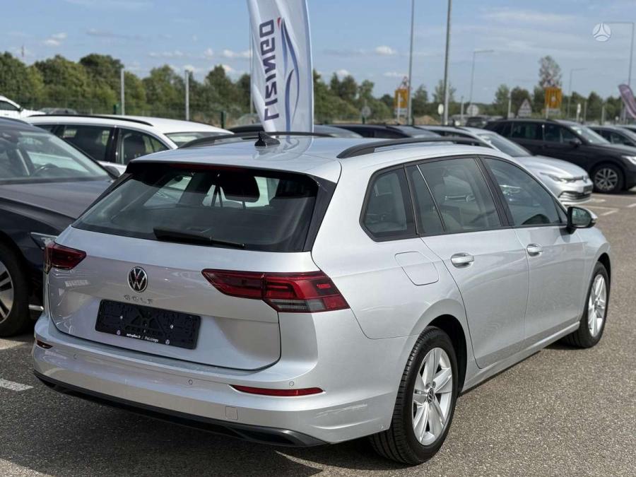 Grey Volkswagen Golf 2021 in Vilnius, with an engine capacity of 1.97 L and mileage of 228 thousand km for 11999 €, photo 8 on AUTOMOTO.COM.LV
