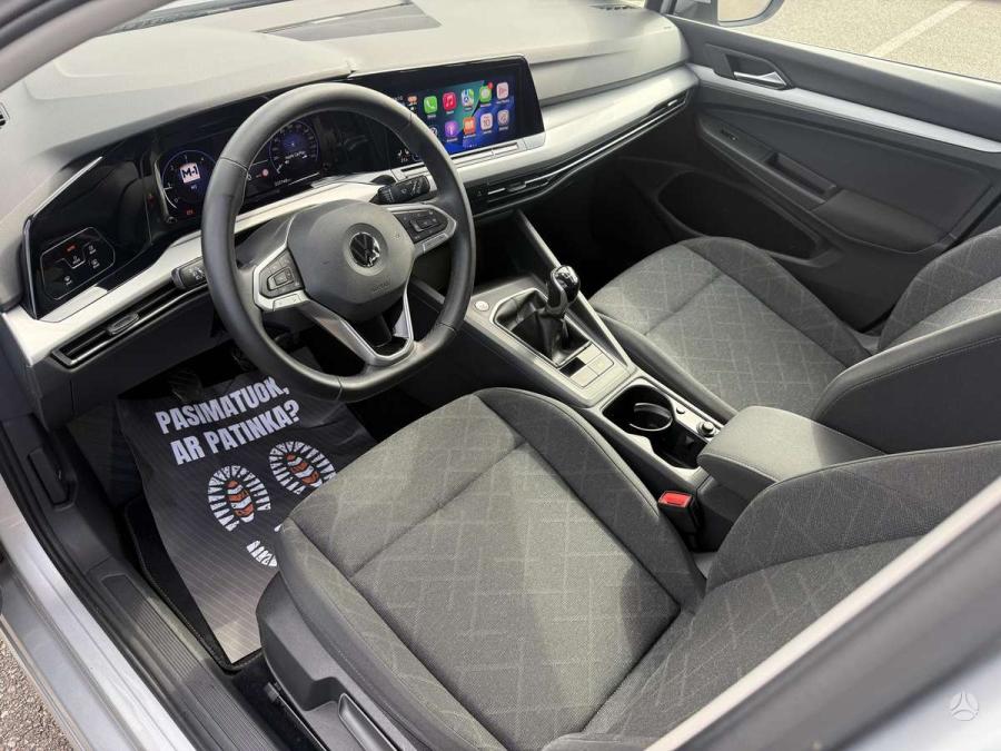 Grey Volkswagen Golf 2021 in Vilnius, with an engine capacity of 1.97 L and mileage of 228 thousand km for 11999 €, photo 17 on AUTOMOTO.COM.LV