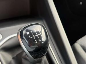 Grey Volkswagen Golf 2021 in Vilnius, with an engine capacity of 1.97 L and mileage of 228 thousand km for 11999 €, photo 22 on AUTOMOTO.COM.LV