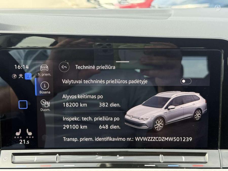 Grey Volkswagen Golf 2021 in Vilnius, with an engine capacity of 1.97 L and mileage of 228 thousand km for 11999 €, photo 28 on AUTOMOTO.COM.LV