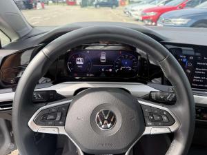 Grey Volkswagen Golf 2021 in Vilnius, with an engine capacity of 1.97 L and mileage of 228 thousand km for 11999 €, photo 32 on AUTOMOTO.COM.LV